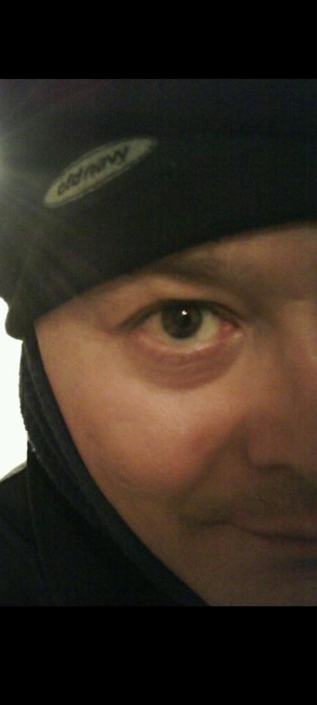 rayray_3: passionate hot kisses i send to you all o...